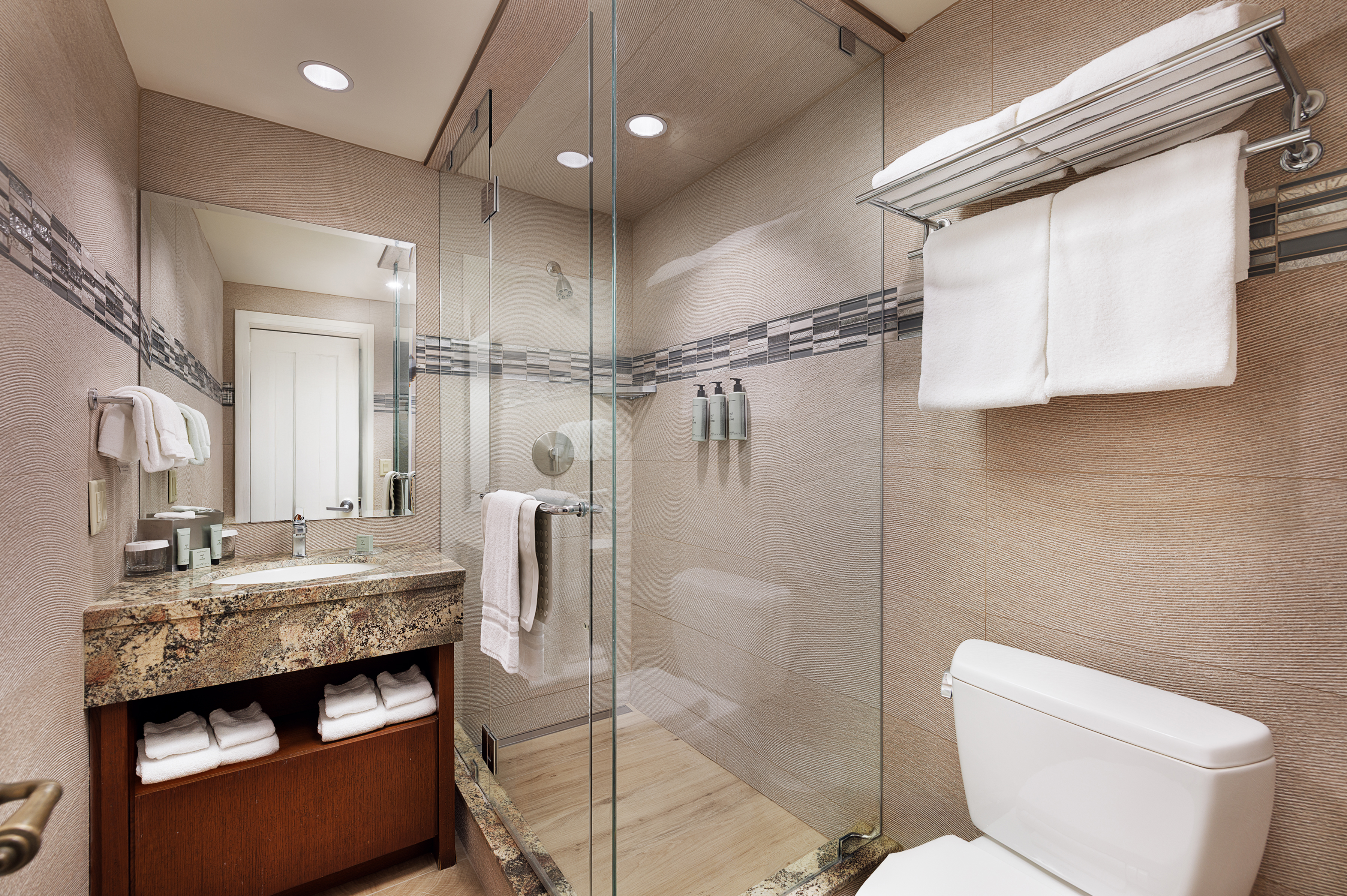 Stay at the Historic Sun Valley Inn | Sun Valley